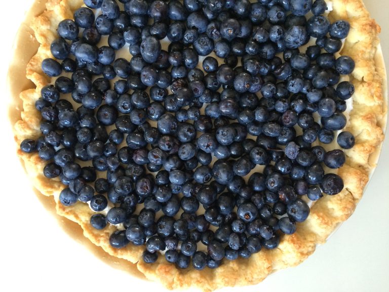 Blueberry Cream Pie | The Sunny Table